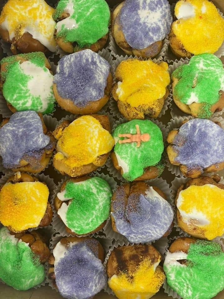 Traditional King Cake Bite | Jay's Bakery