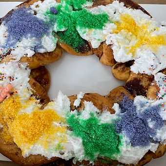 Traditional King Cake | Jay's Bakery